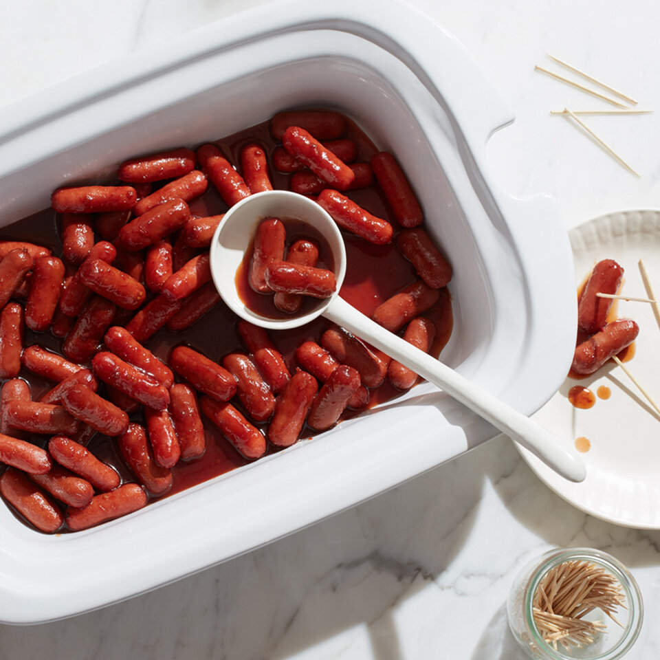 Mini Hot Dogs (Cocktail Weenies) with Grape Jelly Sauce | Smucker's®